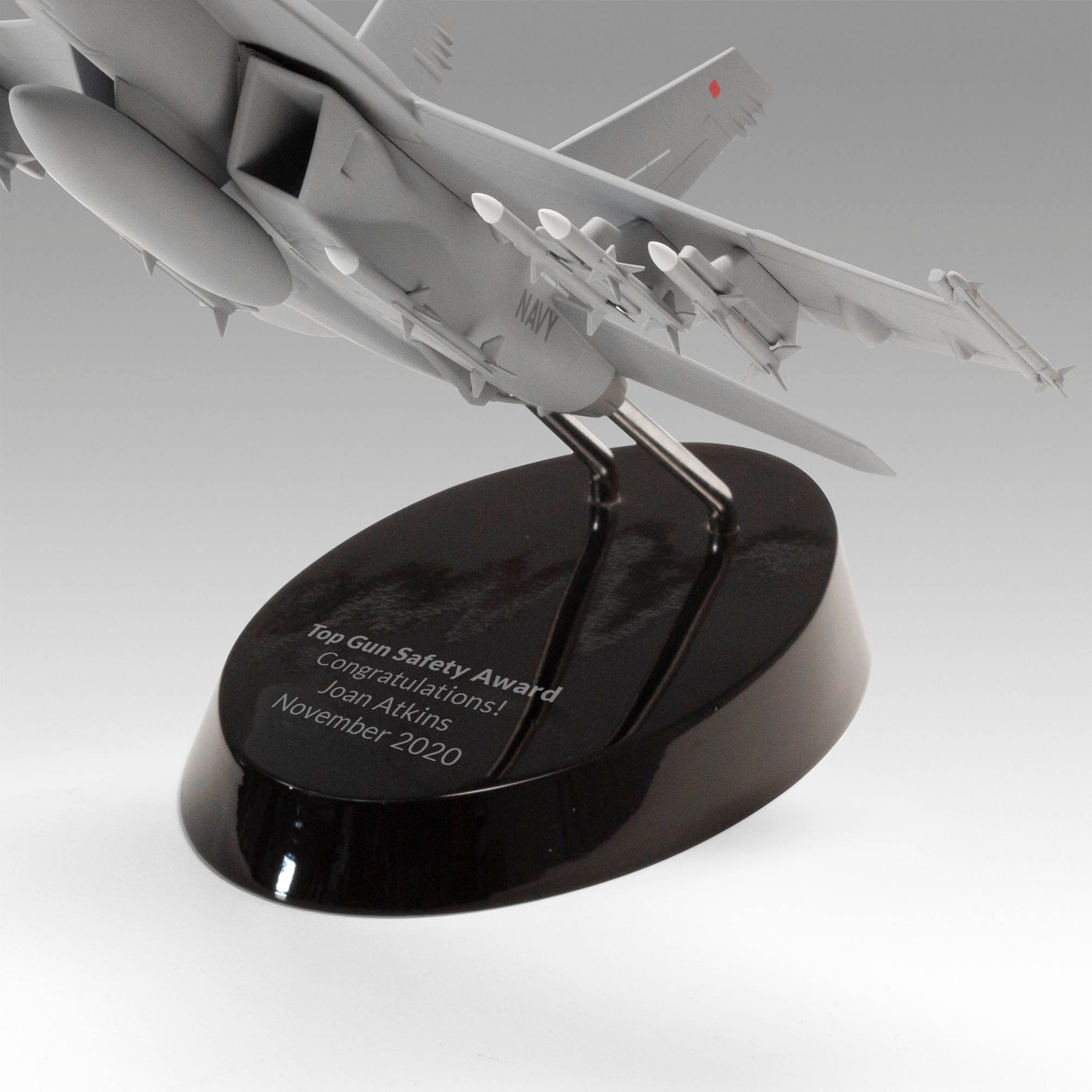 US Navy F/A-18E Super Hornet Military Aircraft Model in 1/48 Scale ...